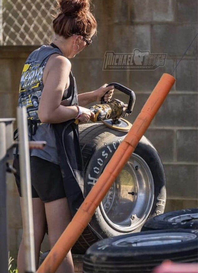 Pit Lizards: An Oral History of Racing’s Wildest Subculture – TEHBEN.COM